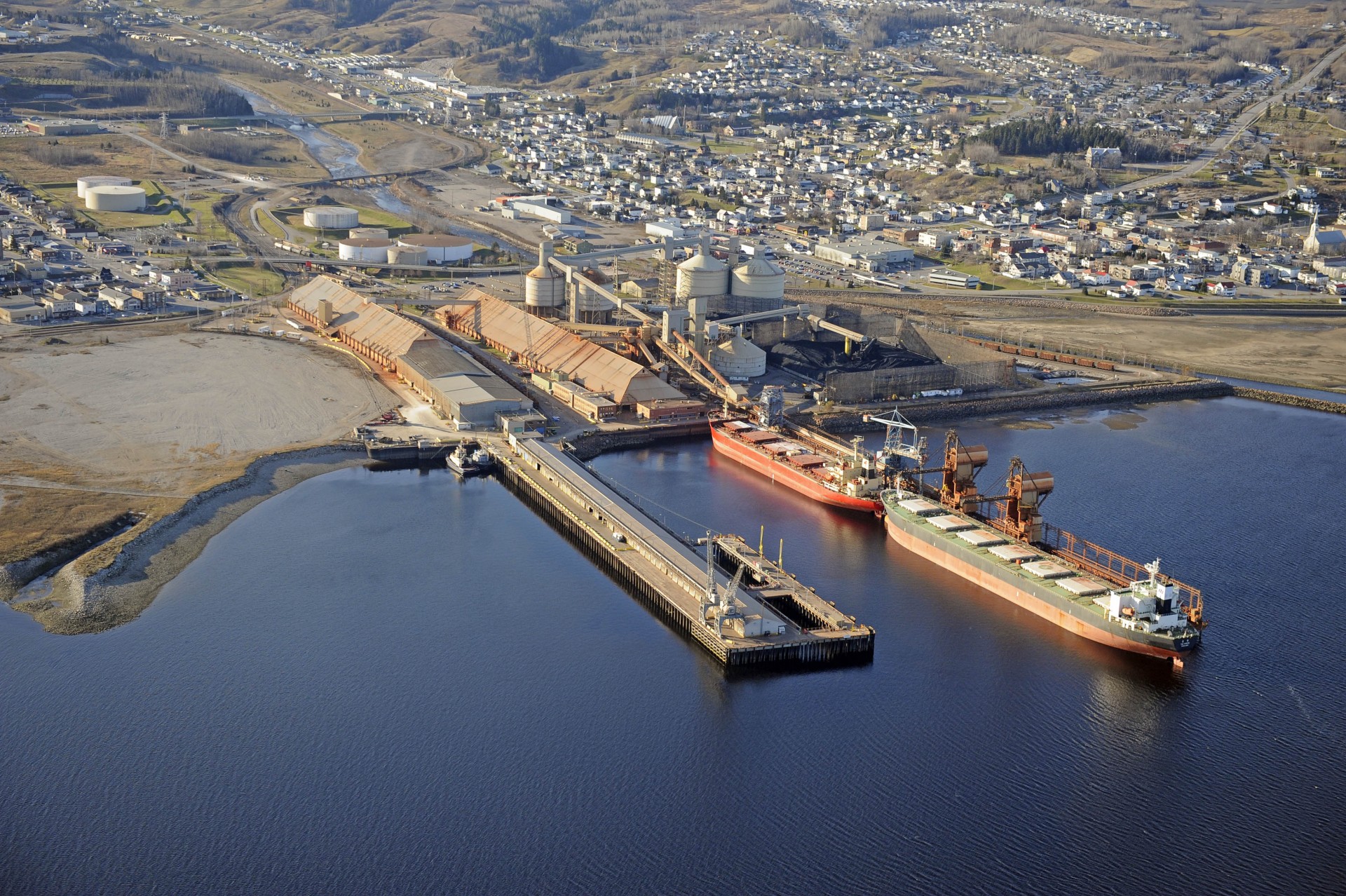 Le projet de modernisation des quais de Port-Alfred avance rondement ...