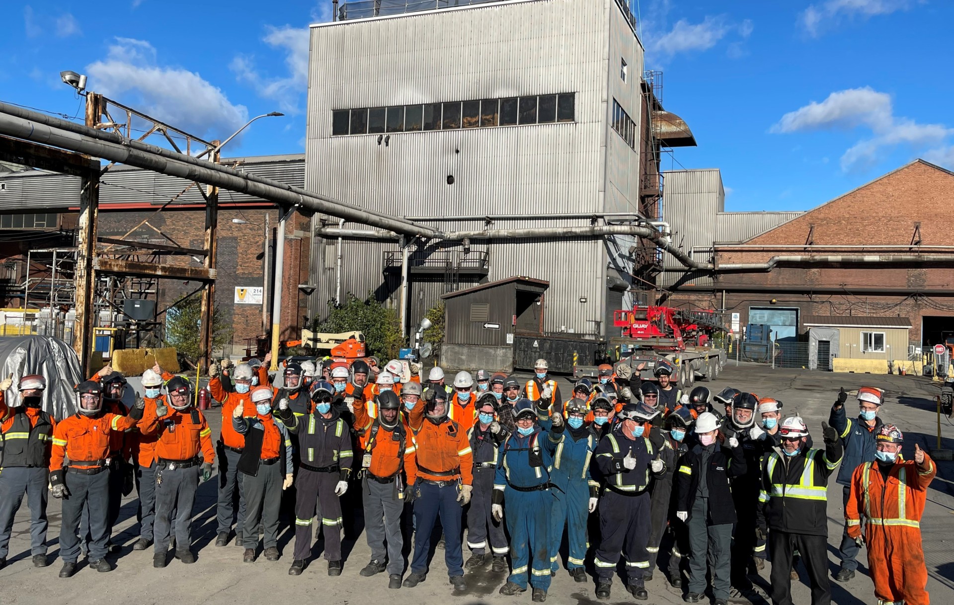 Anode Press Repaired in Record Time at Arvida-AP60 — The Ingot